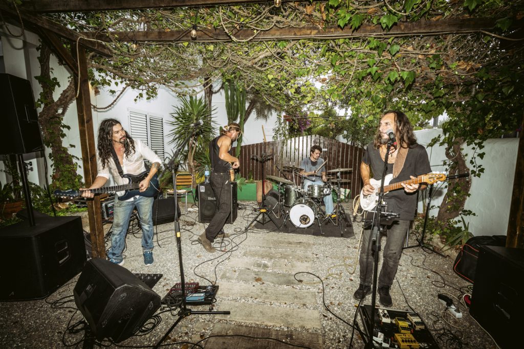 Soul Doctor, una de las bandas con más Groove de la isla, en Can Tommy ...